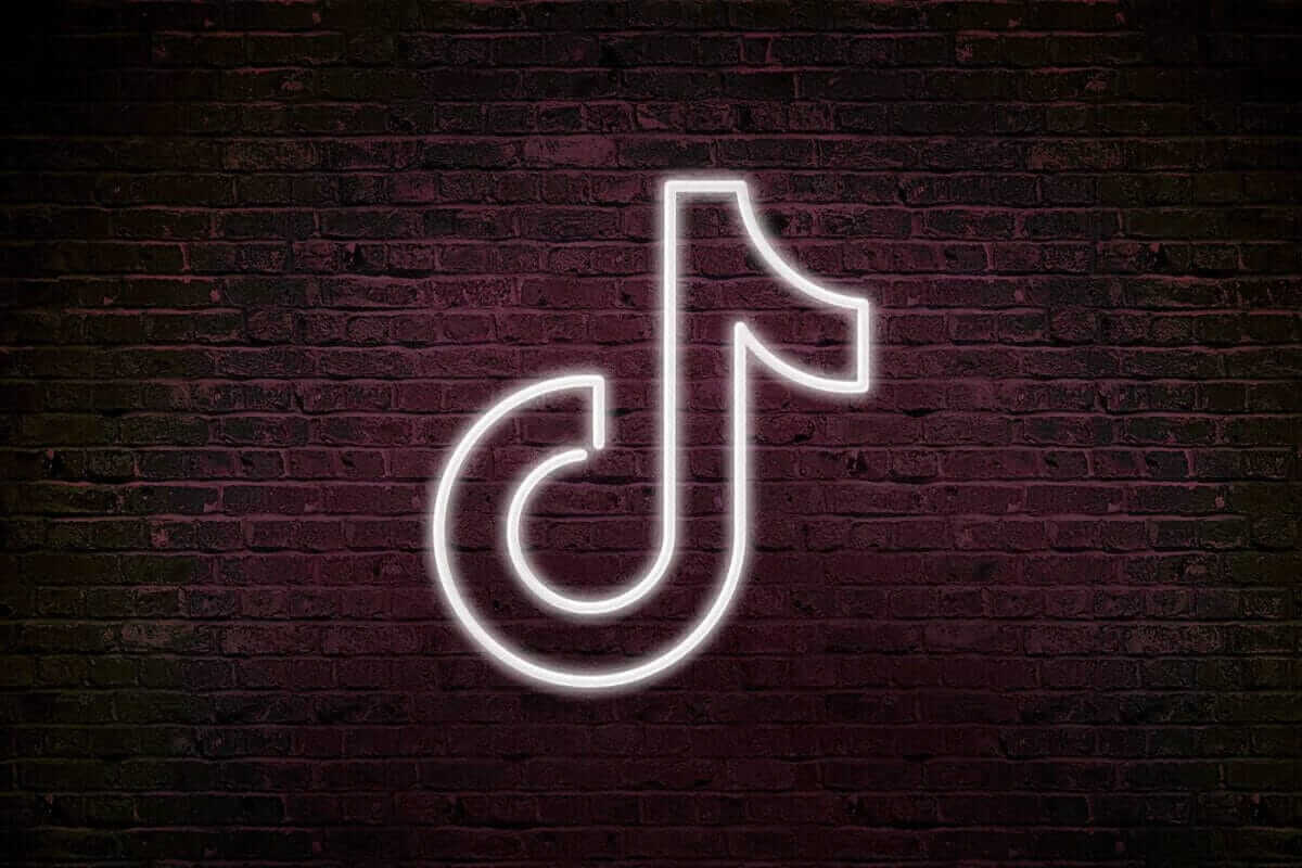 Néon LED TikTok: Illuminez votre espace avec style