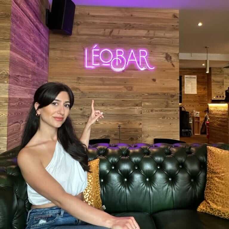 Néon Personnalisé – Création de Néon Sur Mesure | Light Genius